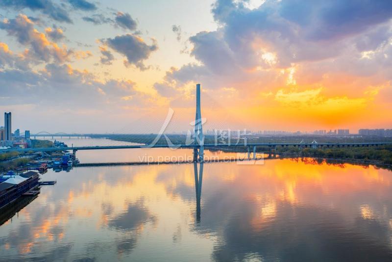 哈尔滨松浦大桥-人民图片网