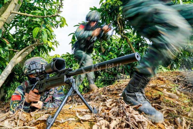 广西河池：武警特战队员野外“激战”强本领-人民图片网