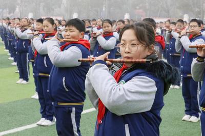 江苏灌云 竹笛声声入校园 人民图片网