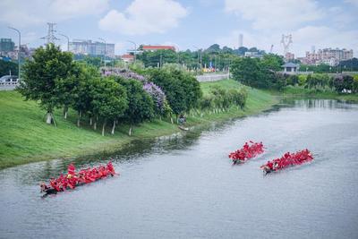 广东鹤山：划龙舟 迎端午-人民图片网