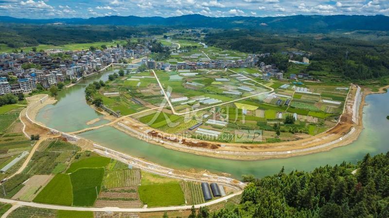 贵州锦屏：水清岸绿 宜居新农村-人民图片网