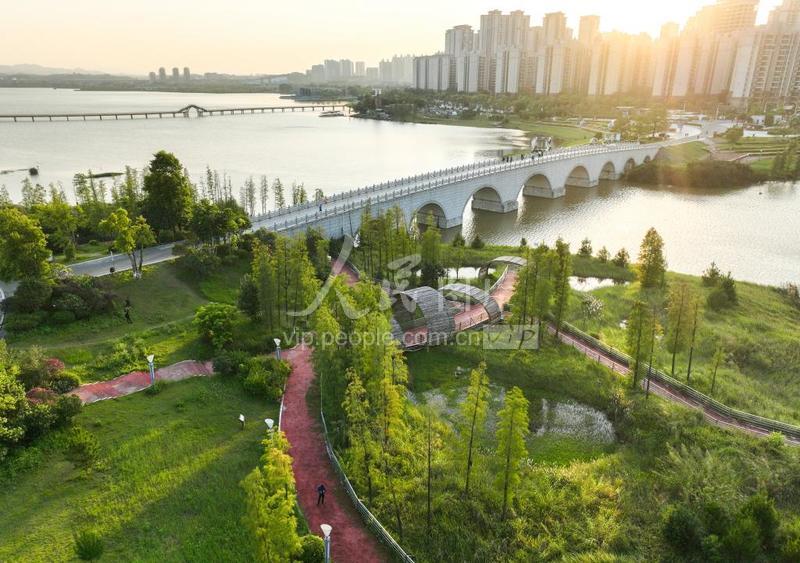 广西梧州：湿地公园美如画-人民图片网