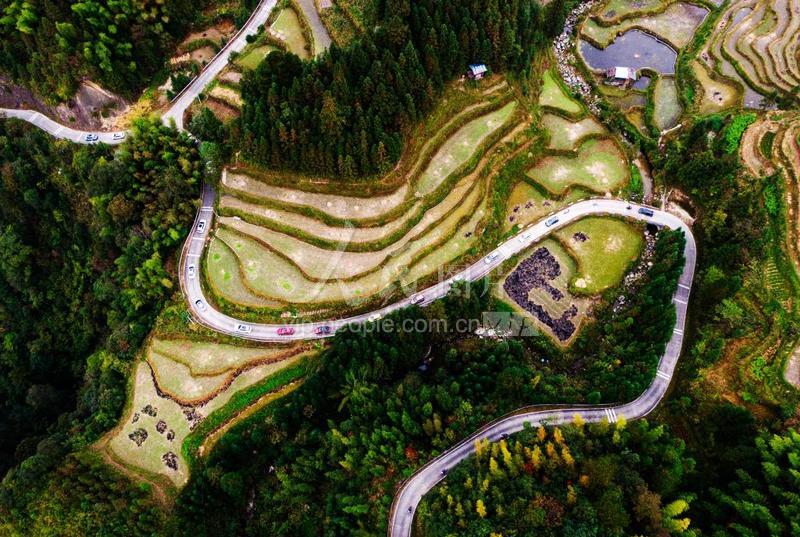 广西融水：“四好农村路”为乡村振兴注入新活力-人民图片网