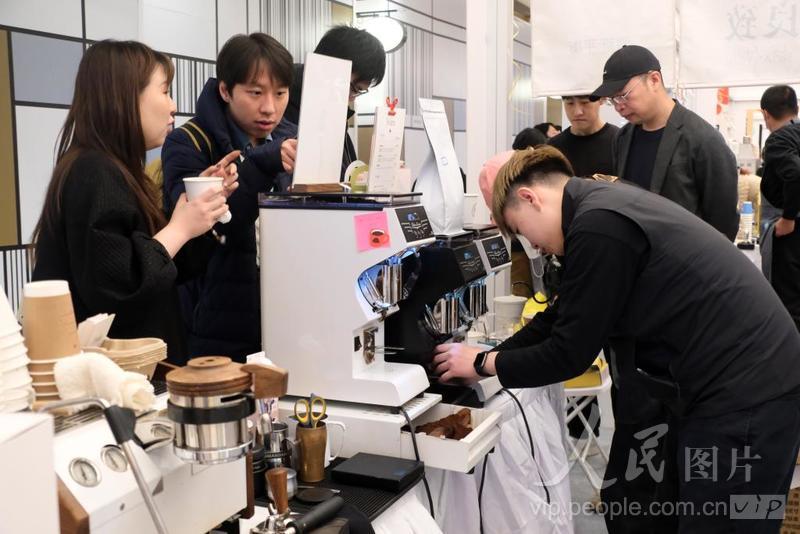 辽宁沈阳首届咖啡与烘焙文化节开幕-人民图片网