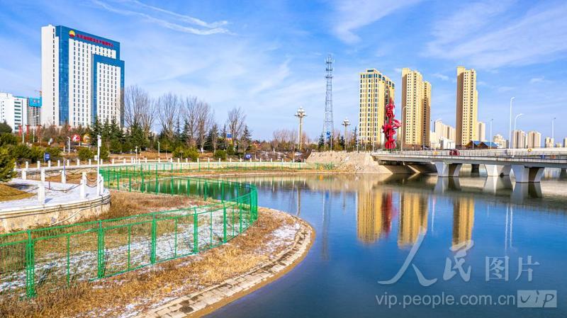 甘肃庆阳：南湖运动公园冬日景色宜人-人民图片网