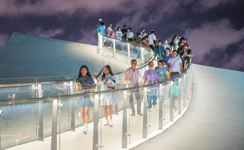 海南海口： “天空之山”驿站成热门打卡点-人民图片网