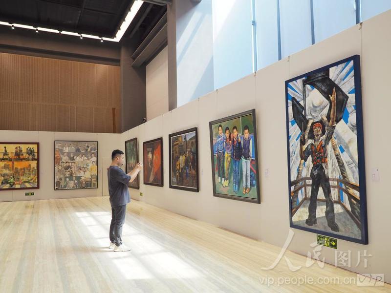 北京：“2024新时代首都美术展”在中国国家画院举办-人民图片网