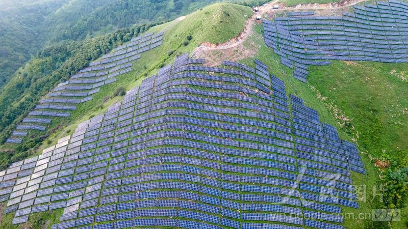 山西平陆：光伏发电 绿色发展-人民图片网